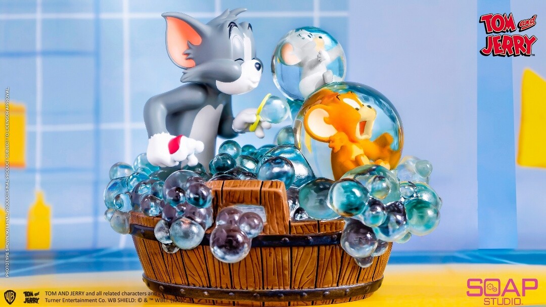 Tom and Jerry Bath Time Statue by Soap Studios - Millennium shop one